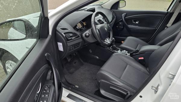 White Renault Megane 2013 in Marijampole, with an engine capacity of 1.50 L and mileage of 267 thousand km for 3950 €, photo 9 on AUTOMOTO.COM.LV
