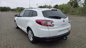 White Renault Megane 2013 in Marijampole, with an engine capacity of 1.50 L and mileage of 267 thousand km for 3950 €, photo 5 on AUTOMOTO.COM.LV