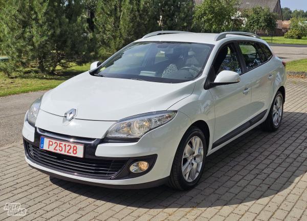 Balts Renault Megane 2013 Ariogala, ar dzinēja tilpumu 1.50 L un nobraukumu 266 tūkst. km par 3500 €, foto 1 vietnē AUTOMOTO.COM.LV