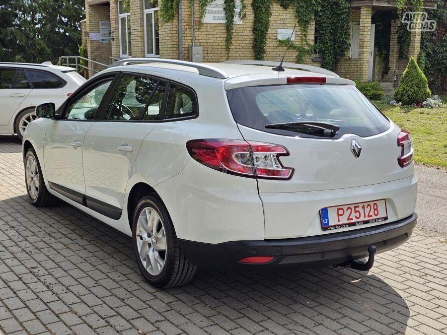 Balts Renault Megane 2013 Ariogala, ar dzinēja tilpumu 1.50 L un nobraukumu 266 tūkst. km par 3500 €, foto 3 vietnē AUTOMOTO.COM.LV