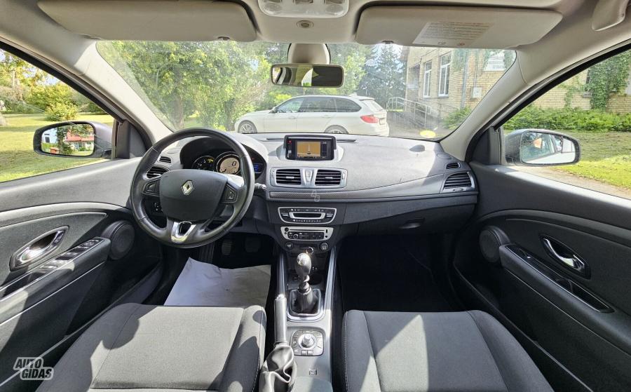 Balts Renault Megane 2013 Ariogala, ar dzinēja tilpumu 1.50 L un nobraukumu 266 tūkst. km par 3500 €, foto 13 vietnē AUTOMOTO.COM.LV