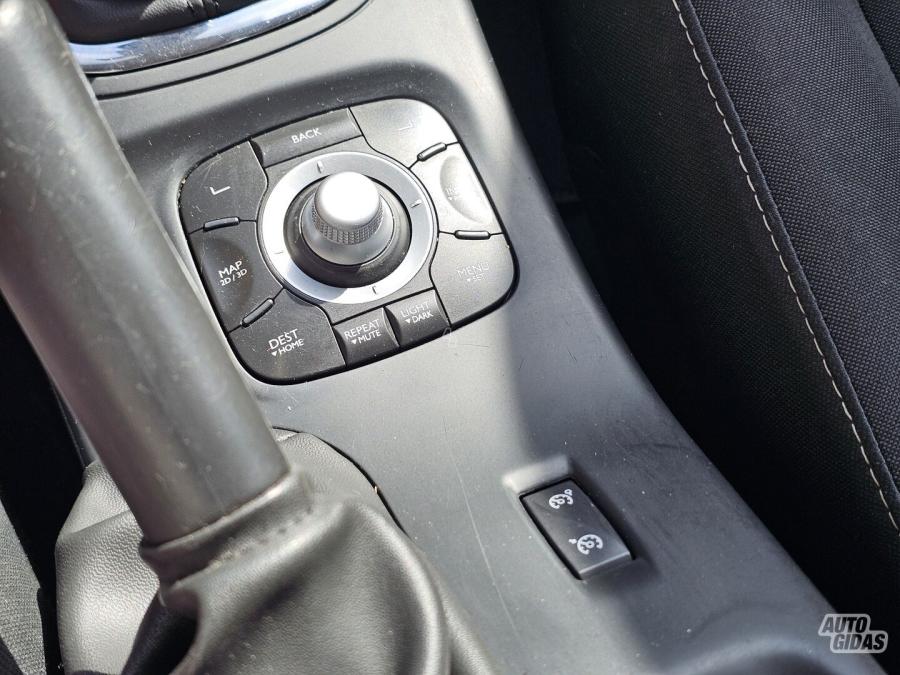 Balts Renault Megane 2013 Ariogala, ar dzinēja tilpumu 1.50 L un nobraukumu 266 tūkst. km par 3500 €, foto 16 vietnē AUTOMOTO.COM.LV