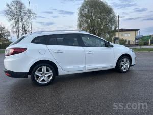 Balts Renault Megane 2014 Bauska, ar dzinēja tilpumu 1.50 L un nobraukumu 302 tūkst. km par 4000 €, foto 5 vietnē AUTOMOTO.COM.LV