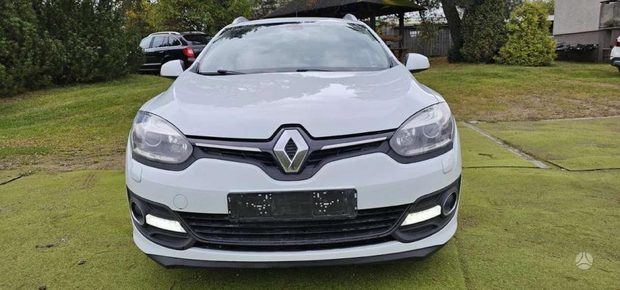 White Renault Megane 2014 in Ukmerge, with an engine capacity of 1.50 L and mileage of 225 thousand km for 4400 €, photo 1 on AUTOMOTO.COM.LV