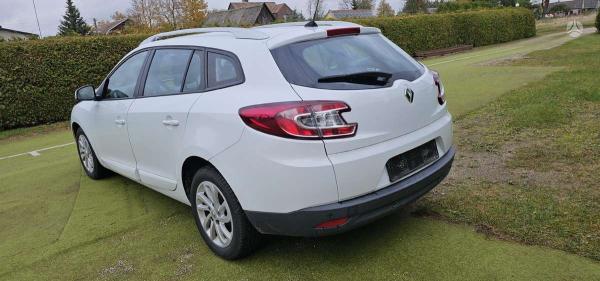 White Renault Megane 2014 in Ukmerge, with an engine capacity of 1.50 L and mileage of 225 thousand km for 4400 €, photo 6 on AUTOMOTO.COM.LV
