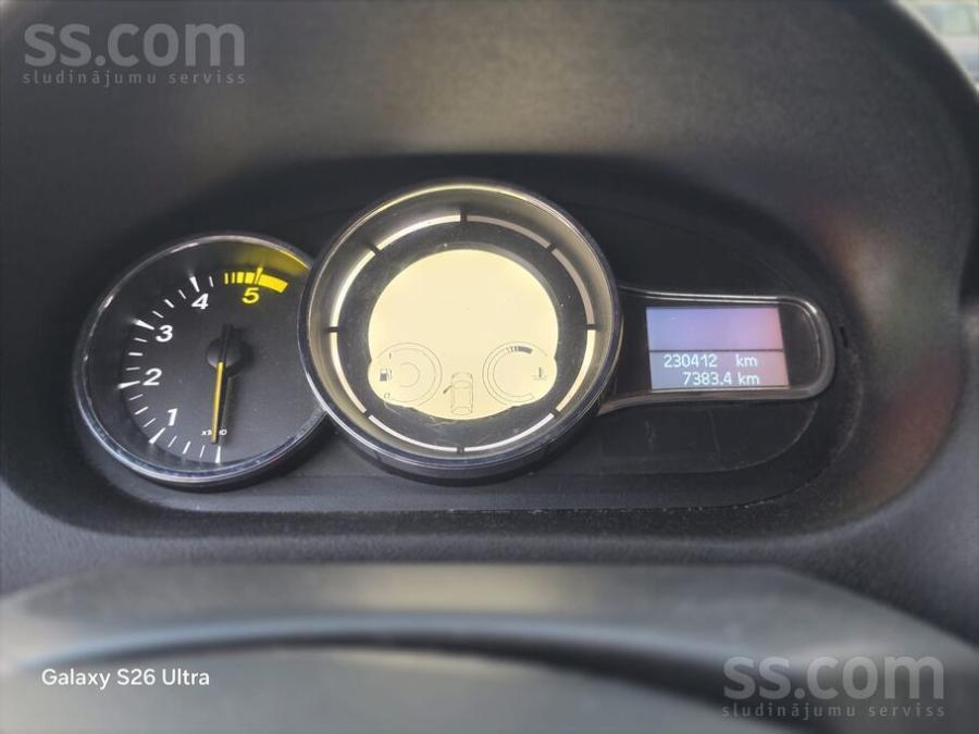 Balts Renault Megane 2014 Rīga, ar dzinēja tilpumu 1.50 L un nobraukumu 230 tūkst. km par 1200 €, foto 7 vietnē AUTOMOTO.COM.LV