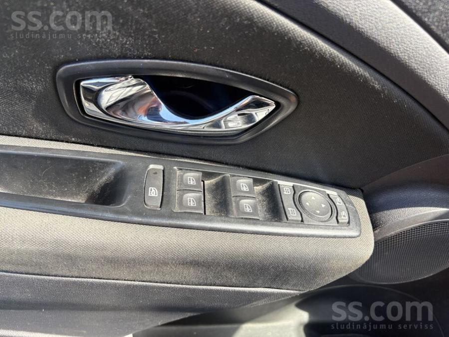 Balts Renault Megane 2014 Rīga, ar dzinēja tilpumu 1.50 L un nobraukumu 0 tūkst. km par 2100 €, foto 8 vietnē AUTOMOTO.COM.LV