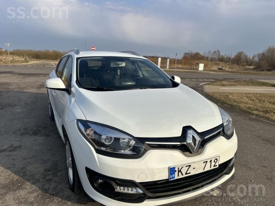 White Renault Megane 2014 in Bauska, with an engine capacity of 1.50 L and mileage of 311 thousand km for 3300 €, photo 1 on AUTOMOTO.COM.LV