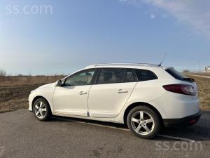 White Renault Megane 2014 in Bauska, with an engine capacity of 1.50 L and mileage of 311 thousand km for 3300 €, photo 7 on AUTOMOTO.COM.LV
