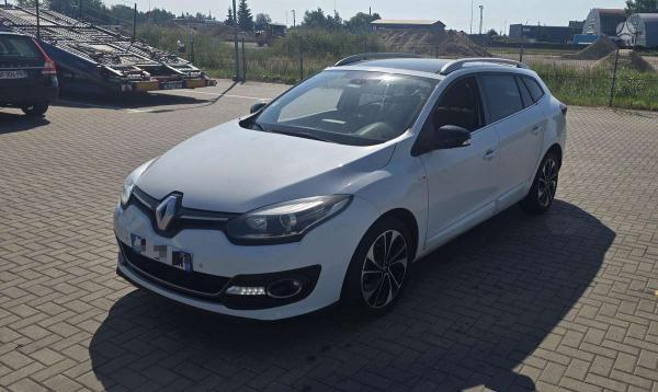 Balts Renault Megane 2014 Tauragė, ar dzinēja tilpumu 1.60 L un nobraukumu 261 tūkst. km par 3600 €, foto 3 vietnē AUTOMOTO.COM.LV