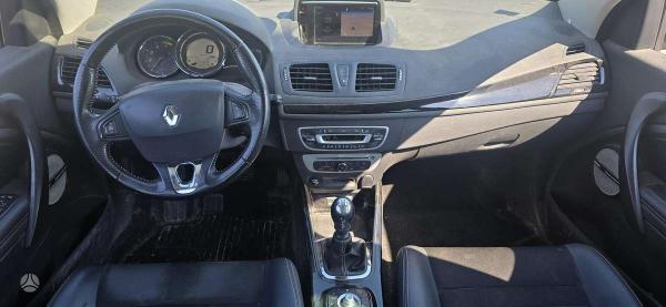 Balts Renault Megane 2014 Tauragė, ar dzinēja tilpumu 1.60 L un nobraukumu 261 tūkst. km par 3600 €, foto 9 vietnē AUTOMOTO.COM.LV