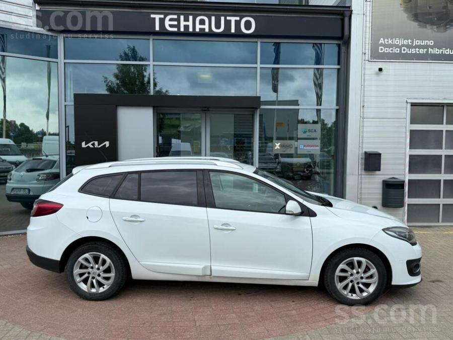 White Renault Megane 2014 in Valmiera, with an engine capacity of 1.50 L and mileage of 204 thousand km for 4999 €, photo 3 on AUTOMOTO.COM.LV