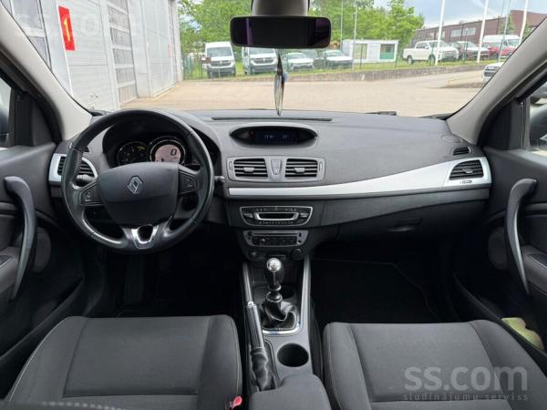 Balts Renault Megane 2014 Valmiera, ar dzinēja tilpumu 1.50 L un nobraukumu 204 tūkst. km par 4999 €, foto 10 vietnē AUTOMOTO.COM.LV