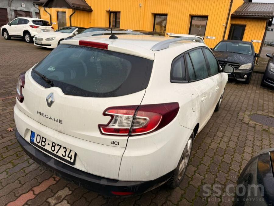 Белый Рено Меган 2014 в Рига, объемом двигателя 1.50 л и пробегом 518 тыс. км за 2199 €, фото 5 на AUTOMOTO.COM.LV