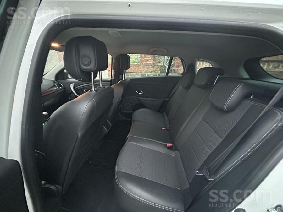 Balts Renault Megane 2014 Ventspils, ar dzinēja tilpumu 1.50 L un nobraukumu 347 tūkst. km par 3900 €, foto 11 vietnē AUTOMOTO.COM.LV