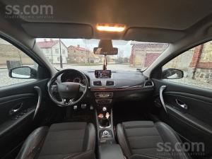 Balts Renault Megane 2014 Ventspils, ar dzinēja tilpumu 1.50 L un nobraukumu 347 tūkst. km par 3900 €, foto 12 vietnē AUTOMOTO.COM.LV