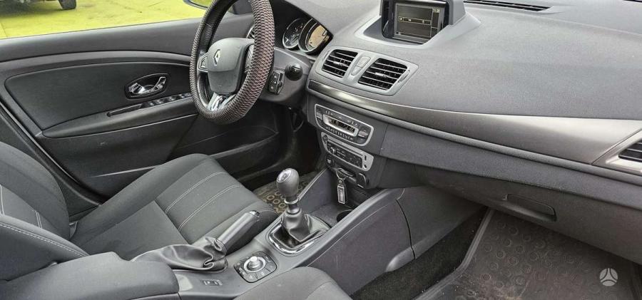 Balts Renault Megane 2014 Ukmergė, ar dzinēja tilpumu 1.50 L un nobraukumu 225 tūkst. km par 3700 €, foto 6 vietnē AUTOMOTO.COM.LV