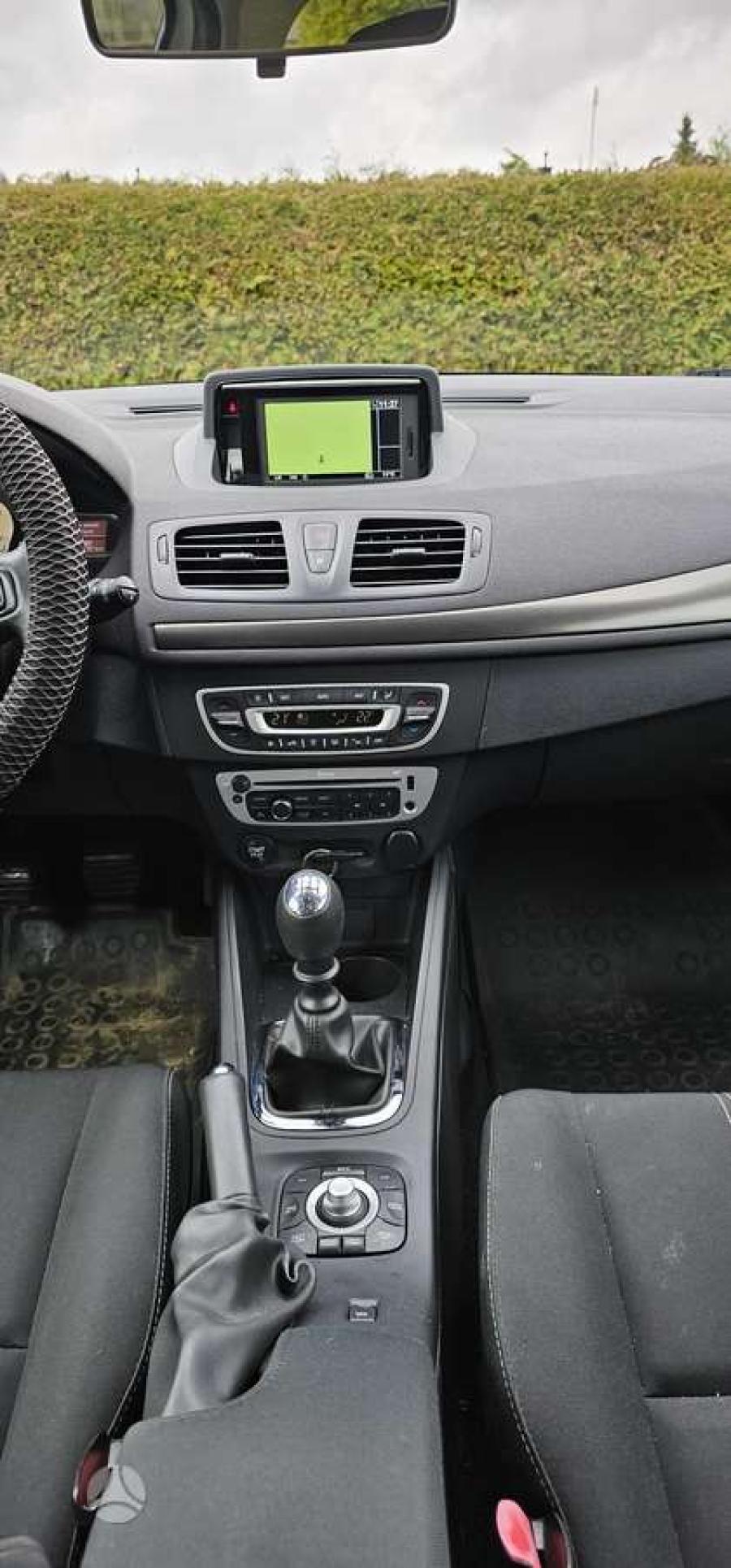 Balts Renault Megane 2014 Ukmergė, ar dzinēja tilpumu 1.50 L un nobraukumu 225 tūkst. km par 3700 €, foto 8 vietnē AUTOMOTO.COM.LV