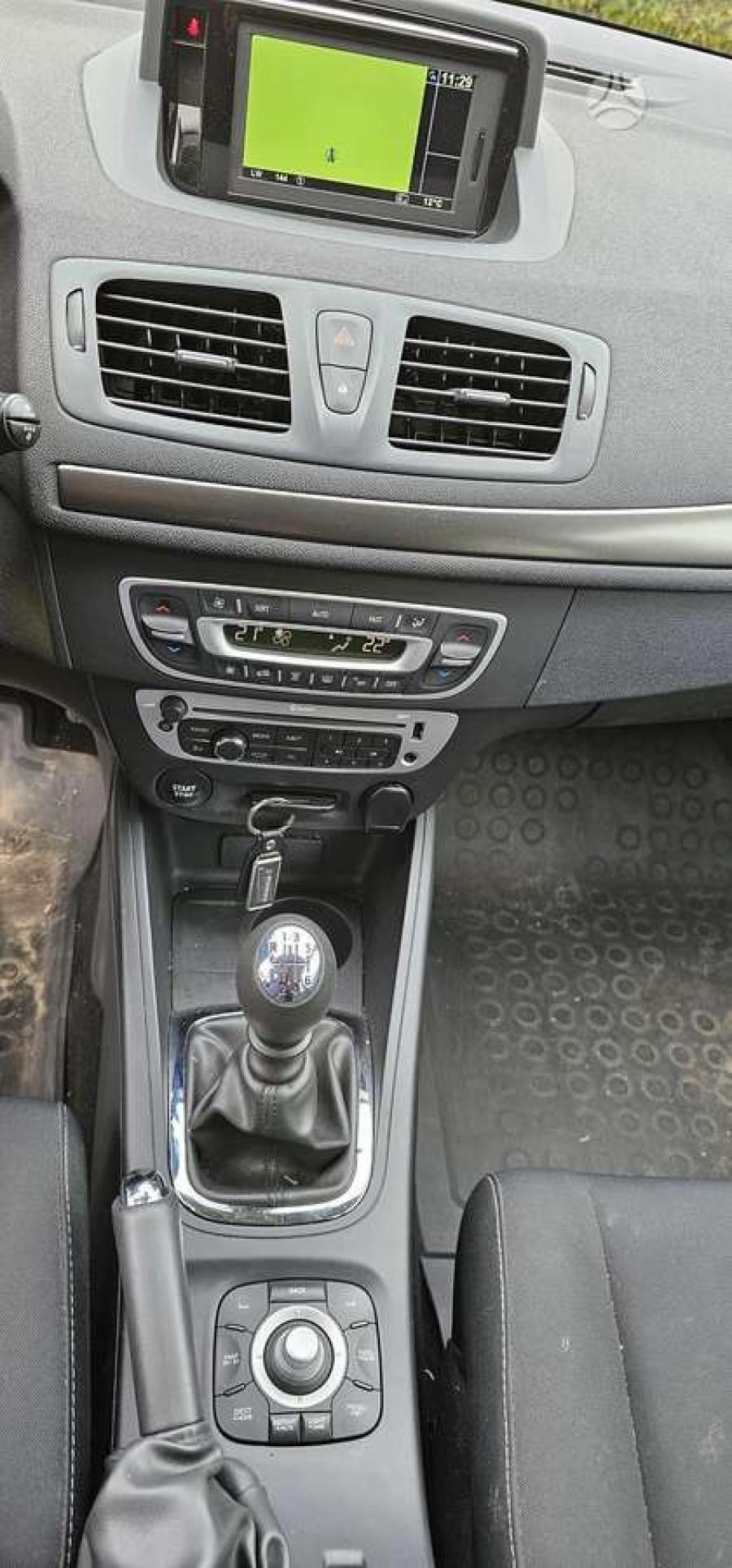 Balts Renault Megane 2014 Ukmergė, ar dzinēja tilpumu 1.50 L un nobraukumu 225 tūkst. km par 3700 €, foto 15 vietnē AUTOMOTO.COM.LV
