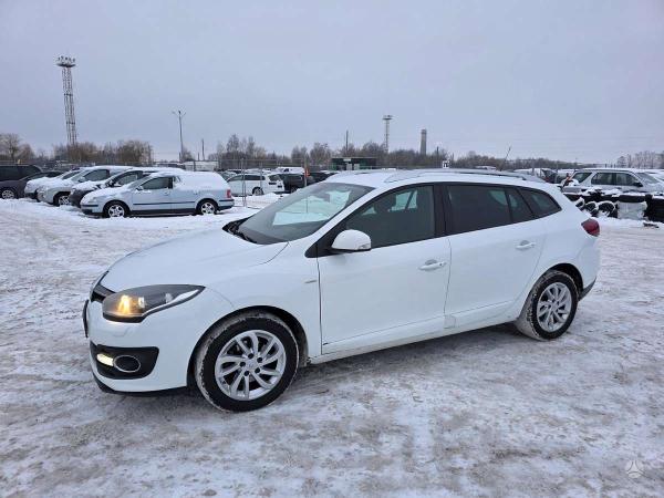White Renault Megane 2015 in Marijampole, with an engine capacity of 1.46 L and mileage of 238 thousand km for 3990 €, photo 3 on AUTOMOTO.COM.LV