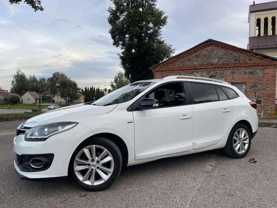 White Renault Megane 2015 in Alytus, with an engine capacity of 1.46 L and mileage of 267 thousand km for 3100 €, photo 1 on AUTOMOTO.COM.LV