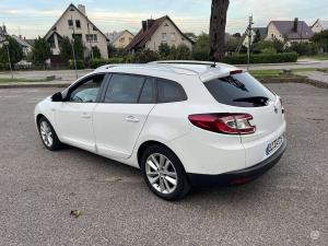 White Renault Megane 2015 in Alytus, with an engine capacity of 1.46 L and mileage of 267 thousand km for 3100 €, photo 9 on AUTOMOTO.COM.LV