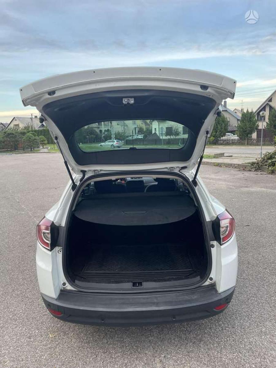 White Renault Megane 2015 in Alytus, with an engine capacity of 1.46 L and mileage of 267 thousand km for 3100 €, photo 13 on AUTOMOTO.COM.LV