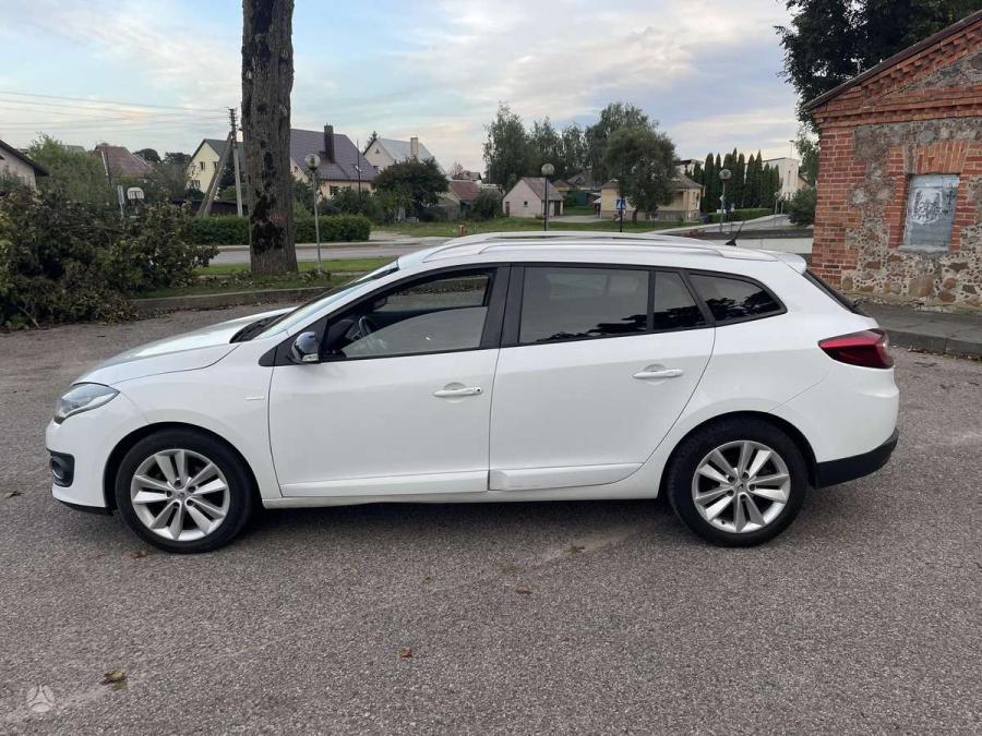 White Renault Megane 2015 in Alytus, with an engine capacity of 1.46 L and mileage of 267 thousand km for 3100 €, photo 14 on AUTOMOTO.COM.LV