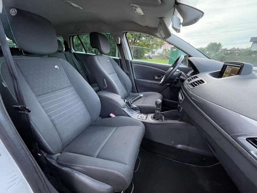 White Renault Megane 2015 in Alytus, with an engine capacity of 1.46 L and mileage of 267 thousand km for 3100 €, photo 18 on AUTOMOTO.COM.LV