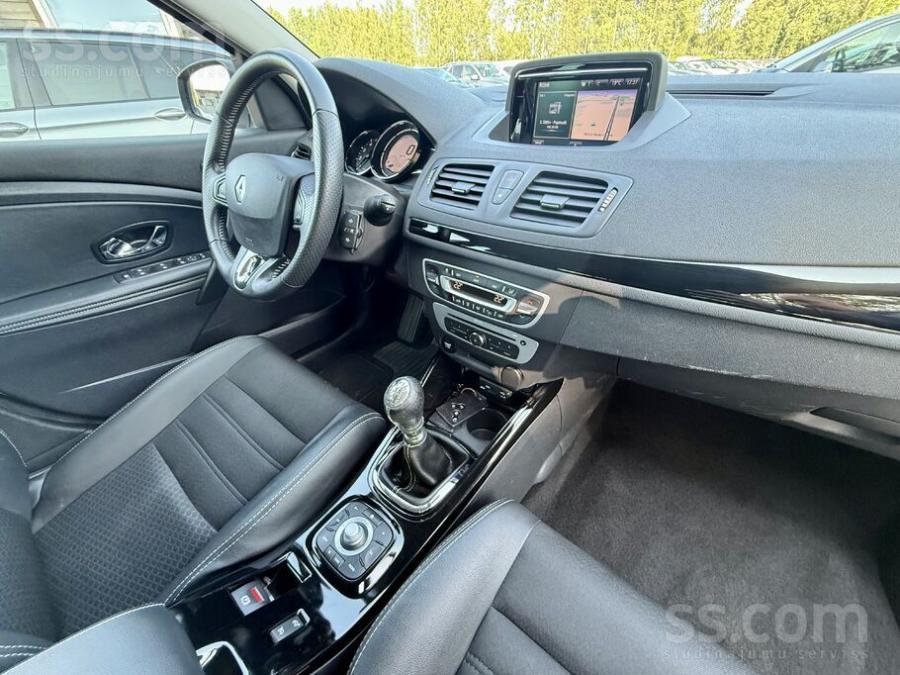 Balts Renault Megane 2016 Rīga, ar dzinēja tilpumu 1.60 L un nobraukumu 0 tūkst. km par 5990 €, foto 12 vietnē AUTOMOTO.COM.LV