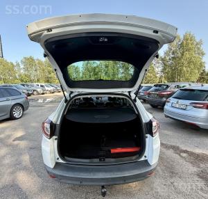 White Renault Megane 2016 in Riga, with an engine capacity of 1.60 L and mileage of 0 thousand km for 5990 €, photo 17 on AUTOMOTO.COM.LV