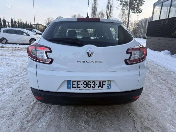 Balts Renault Megane 2016 Tauragė, ar dzinēja tilpumu 1.46 L un nobraukumu 238 tūkst. km par 4900 €, foto 8 vietnē AUTOMOTO.COM.LV