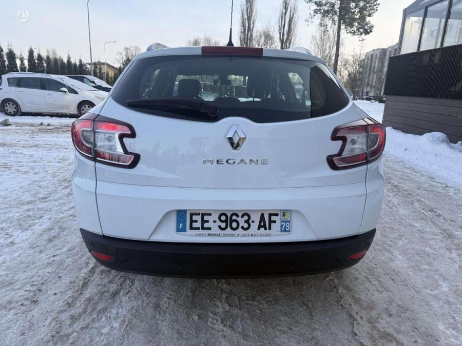 Balts Renault Megane 2016 Tauragė, ar dzinēja tilpumu 1.46 L un nobraukumu 238 tūkst. km par 4900 €, foto 8 vietnē AUTOMOTO.COM.LV