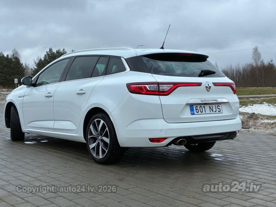 White Renault Megane 2016 in Tartu, with an engine capacity of 1.60 L and mileage of 267 thousand km for 7900 €, photo 4 on AUTOMOTO.COM.LV