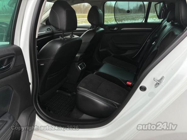 White Renault Megane 2016 in Tartu, with an engine capacity of 1.60 L and mileage of 267 thousand km for 7900 €, photo 7 on AUTOMOTO.COM.LV