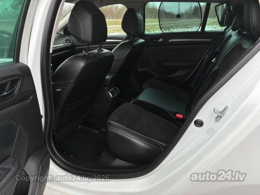 White Renault Megane 2016 in Tartu, with an engine capacity of 1.60 L and mileage of 267 thousand km for 7900 €, photo 7 on AUTOMOTO.COM.LV