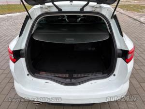 White Renault Megane 2016 in Tartu, with an engine capacity of 1.60 L and mileage of 267 thousand km for 7900 €, photo 10 on AUTOMOTO.COM.LV