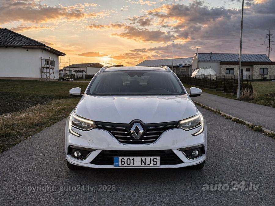 White Renault Megane 2016 in Tartu, with an engine capacity of 1.60 L and mileage of 267 thousand km for 6999 €, photo 3 on AUTOMOTO.COM.LV