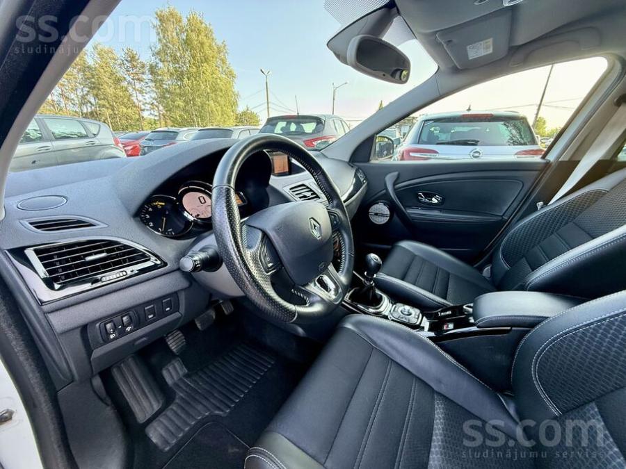 Balts Renault Megane 2016 Rīga, ar dzinēja tilpumu 1.60 L un nobraukumu 0 tūkst. km par 5990 €, foto 12 vietnē AUTOMOTO.COM.LV