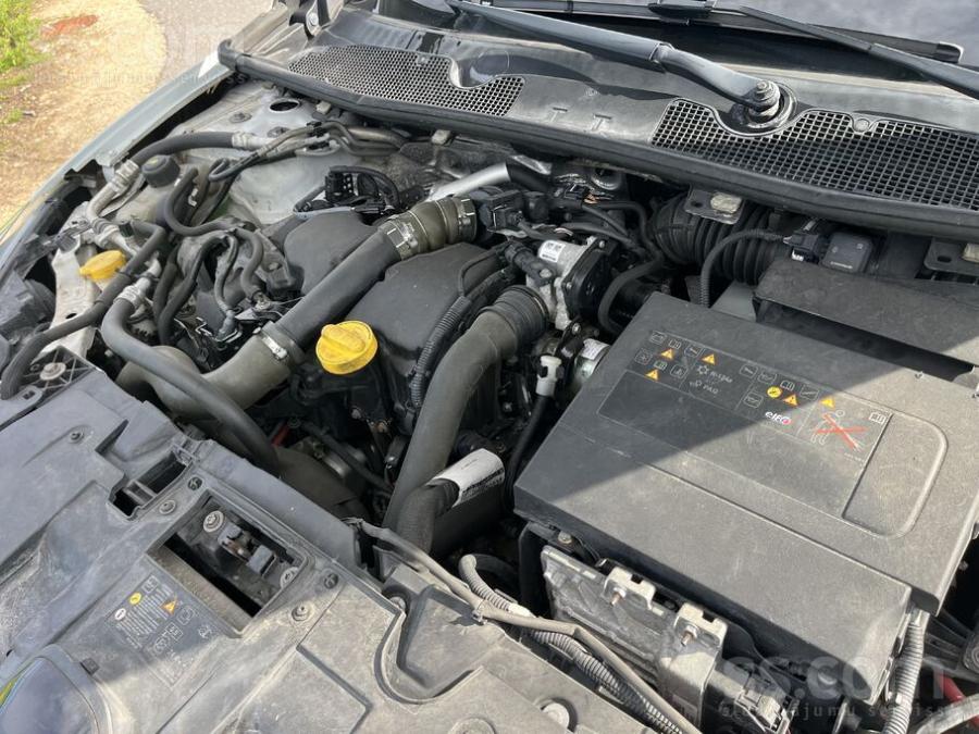 White Renault Megane 2016 in Riga, with an engine capacity of 1.50 L and mileage of 241 thousand km for 5700 €, photo 8 on AUTOMOTO.COM.LV