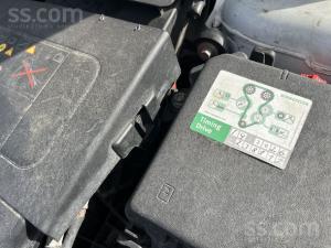 White Renault Megane 2016 in Riga, with an engine capacity of 1.50 L and mileage of 241 thousand km for 5700 €, photo 9 on AUTOMOTO.COM.LV