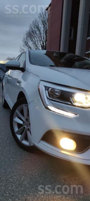 White Renault Megane 2016 in Jekabpils, with an engine capacity of 1.50 L and mileage of 292 thousand km for 5150 €, photo 6 on AUTOMOTO.COM.LV