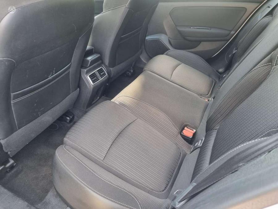 Balts Renault Megane 2016 Tauragė, ar dzinēja tilpumu 1.50 L un nobraukumu 232 tūkst. km par 5200 €, foto 12 vietnē AUTOMOTO.COM.LV