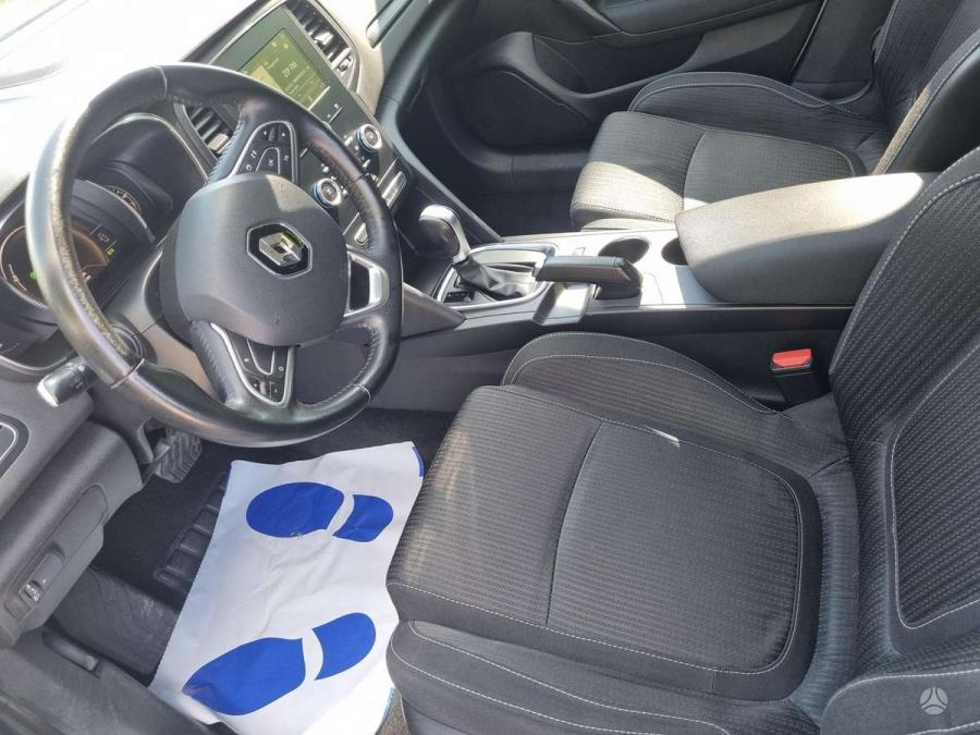 Balts Renault Megane 2016 Tauragė, ar dzinēja tilpumu 1.50 L un nobraukumu 232 tūkst. km par 5200 €, foto 13 vietnē AUTOMOTO.COM.LV