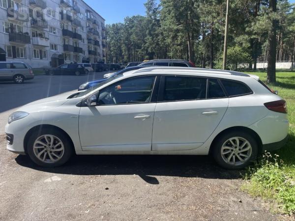 Renault Megane 2016 Rīga vietnē Balts Renault Megane 2016 Rīga, ar dzinēja tilpumu 1.20 L un nobraukumu 174 tūkst. km par 2500 €, foto 4 vietnē AUTOMOTO.COM.LV