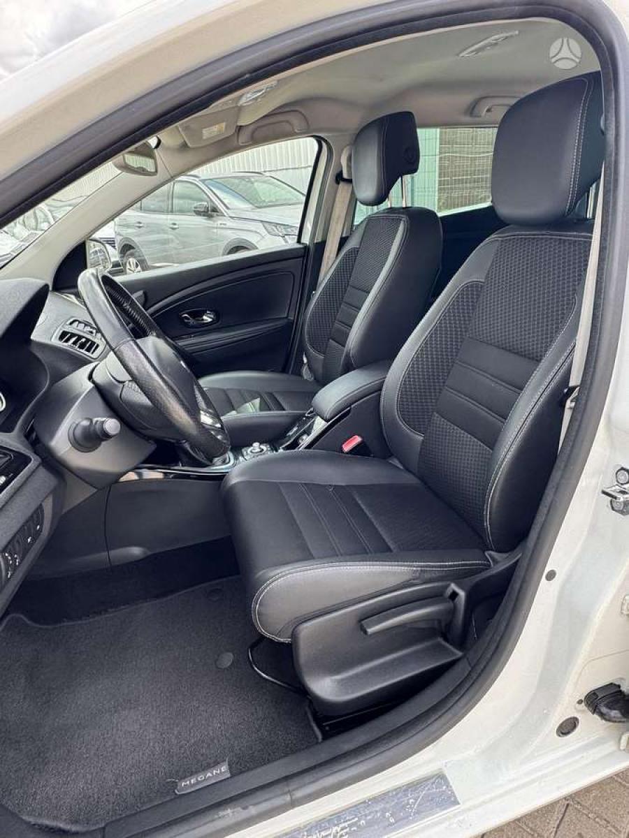 Balts Renault Megane 2016 Tauragė, ar dzinēja tilpumu 1.60 L un nobraukumu 250 tūkst. km par 4650 €, foto 8 vietnē AUTOMOTO.COM.LV