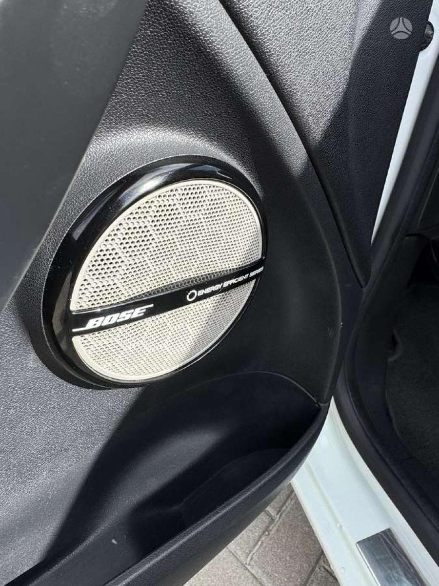 Balts Renault Megane 2016 Tauragė, ar dzinēja tilpumu 1.60 L un nobraukumu 250 tūkst. km par 4650 €, foto 9 vietnē AUTOMOTO.COM.LV