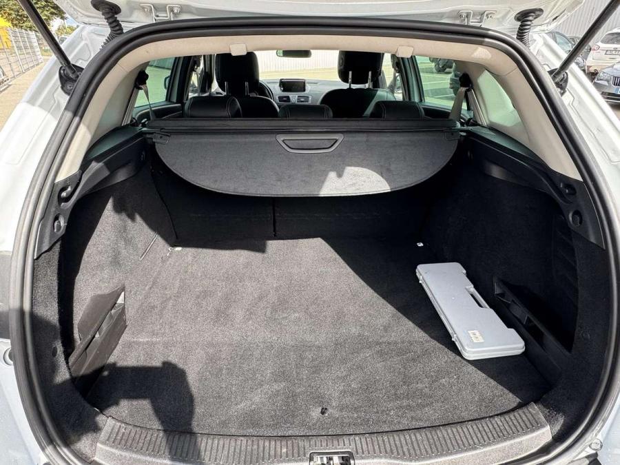 Balts Renault Megane 2016 Tauragė, ar dzinēja tilpumu 1.60 L un nobraukumu 250 tūkst. km par 4650 €, foto 12 vietnē AUTOMOTO.COM.LV