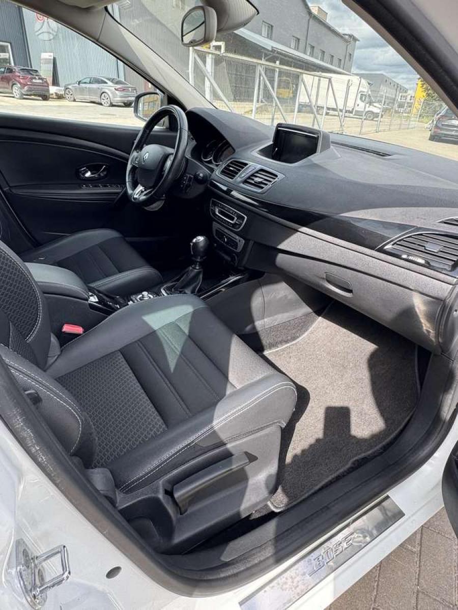 Balts Renault Megane 2016 Tauragė, ar dzinēja tilpumu 1.60 L un nobraukumu 250 tūkst. km par 4650 €, foto 13 vietnē AUTOMOTO.COM.LV