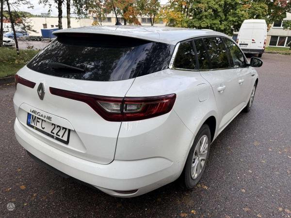 Рено Меган 2016 в Вильнюс на AUTOMOTO.COM.LV Белый Рено Меган 2016 в Вильнюс, объемом двигателя 1.20 л и пробегом 200 тыс. км за 3200 €, фото 6 на AUTOMOTO.COM.LV